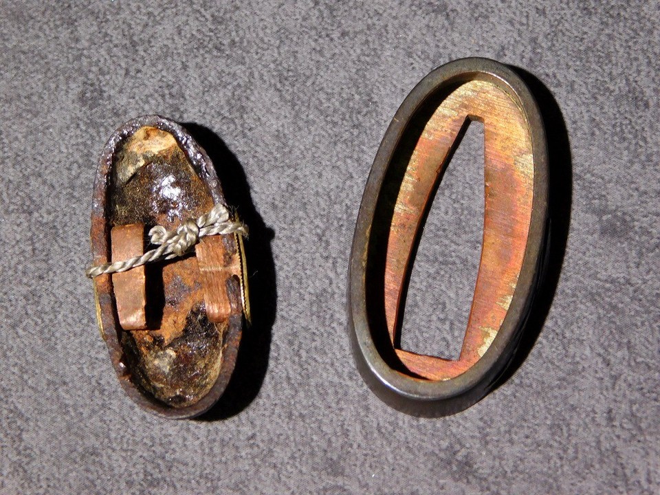 River side Crab Iron & Shibuichi Fuchi/Kashira Edo original tsuba sword ...