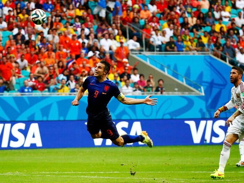 V4440 Robin van Persie Diving Header Goal Jump Spain Decor WALL POSTER ...