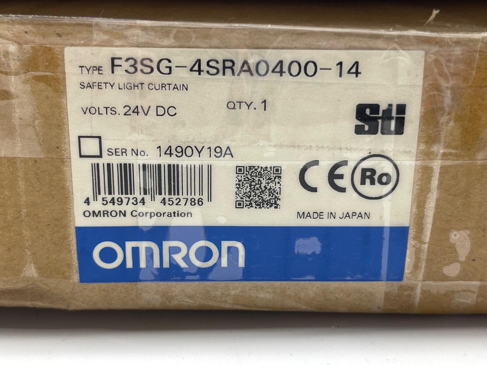 ONE SET OF RECEIVER AND EMITTER OMRON F3SG-4SRA0400-14 + 4 x F39-LSGF ...