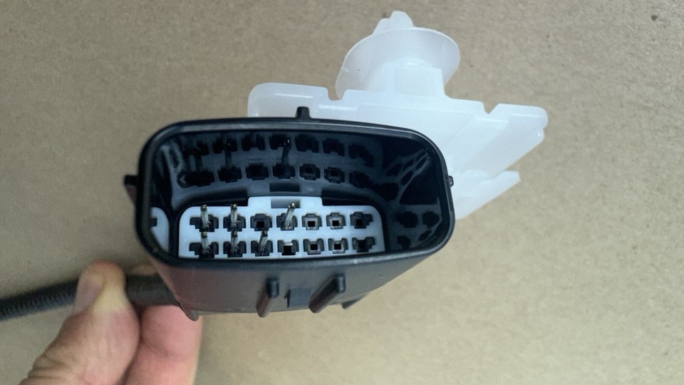 NEW 20-21 Toyota Tacoma Front Wire Millimeter Wave Radar Sensor 88214 ...