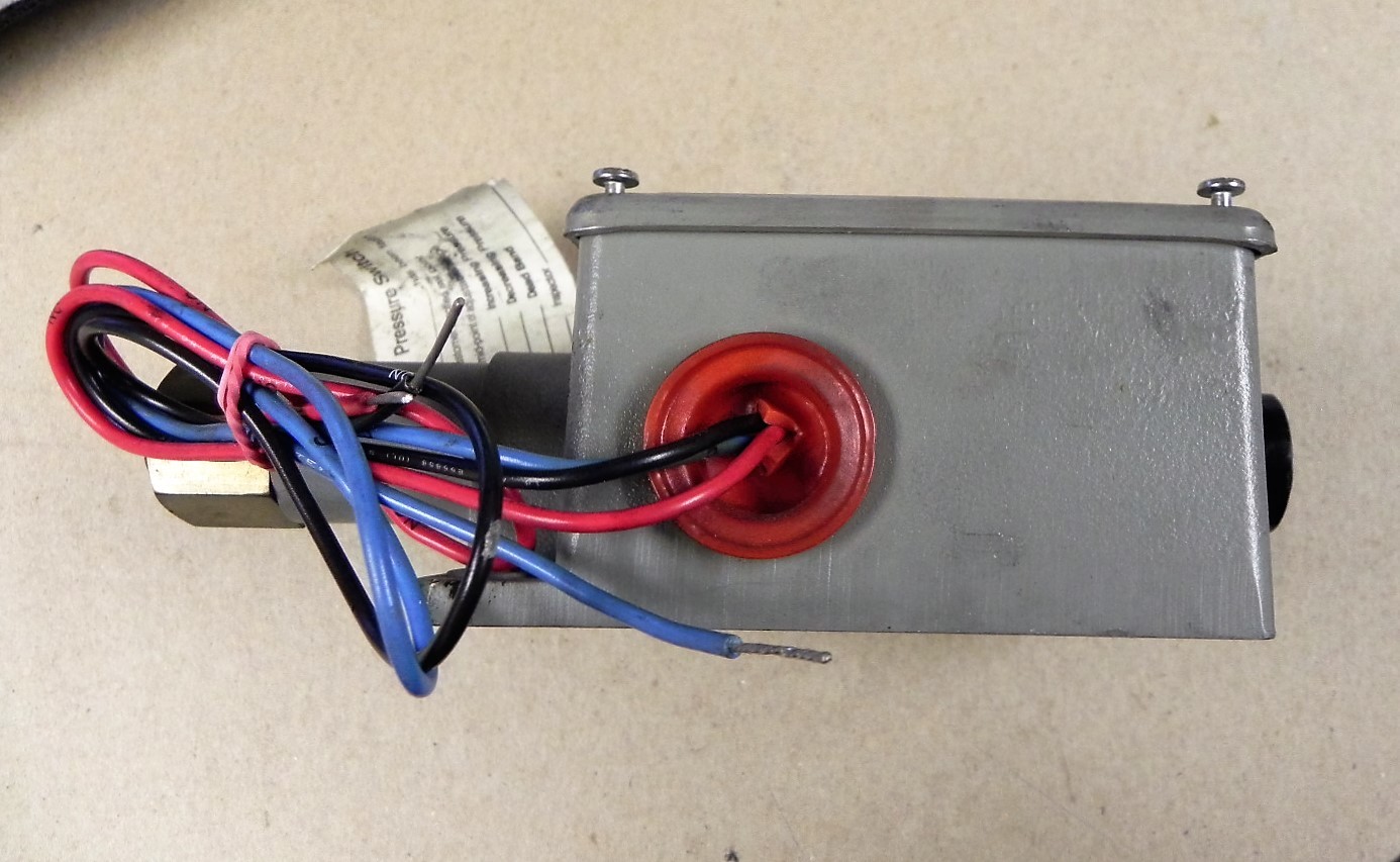 SOR 3RB-D45-P1-D1A-X Pressure Switch 4500PSI 250V 15Amp. New. | eBay