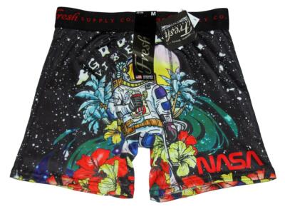 Fresh Supply NASA Good Vibes Astronaut Palm Trees Hibiscus Flowers ...