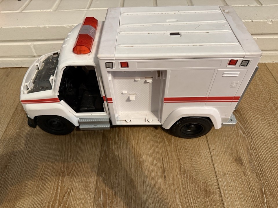 WWE Wrekkin’ Slambulance Breakaway Ambulance Vehicle Mattel Elite ...