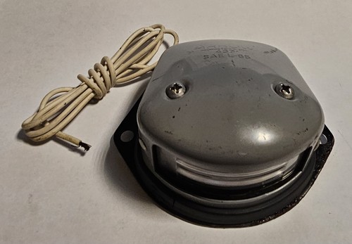 Vintage ARROW 437, SAE L 65, License PLATE LIGHT ASSEMBLY NEW OLD STOCK ...