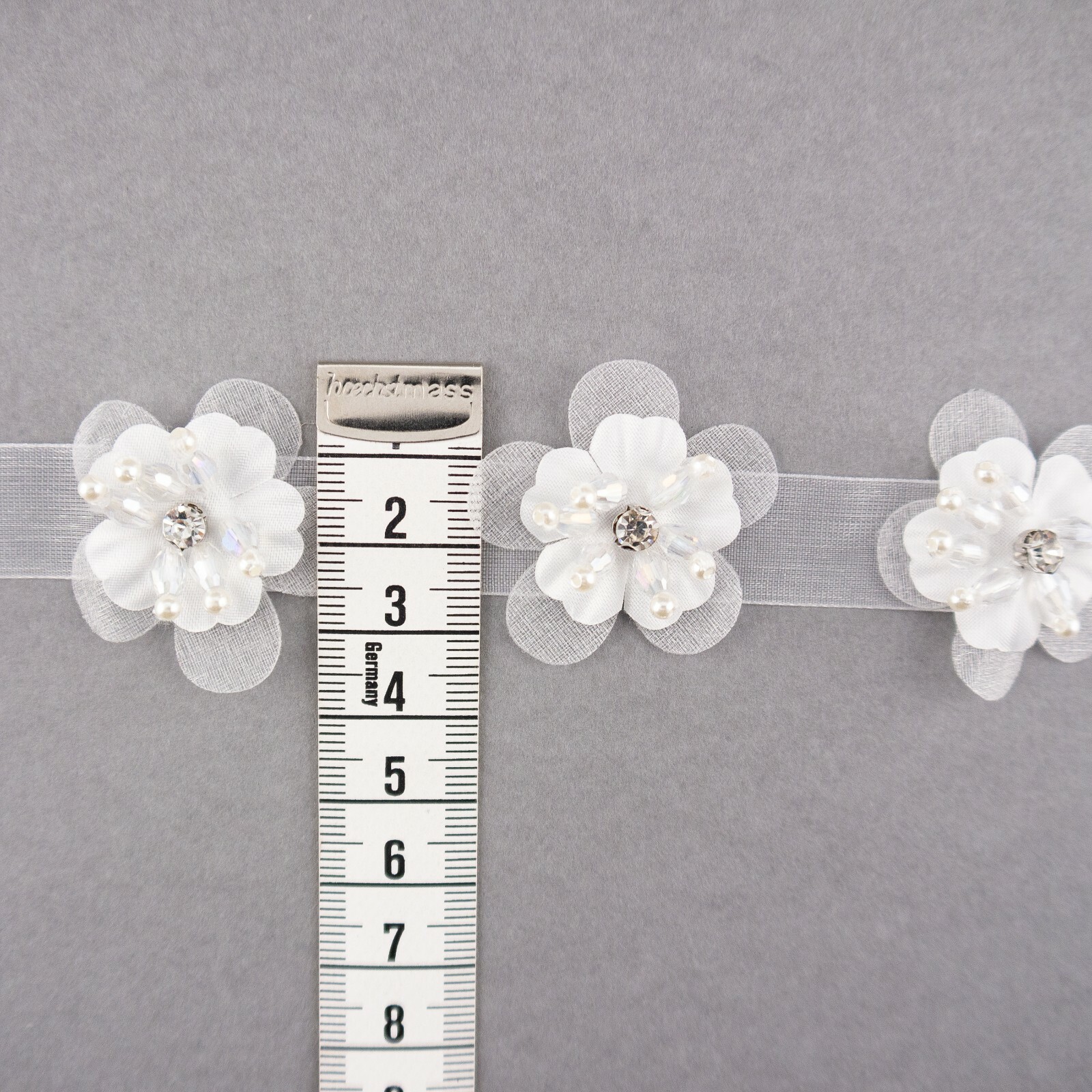 Band mit Blüten 3D Organza mit Perlen & Strass Stoffblumen Braut Ivory ...