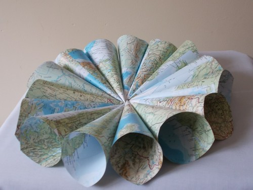 20 WORLD MAP CONFETTI CONES READY ASSEMBLED | eBay UK