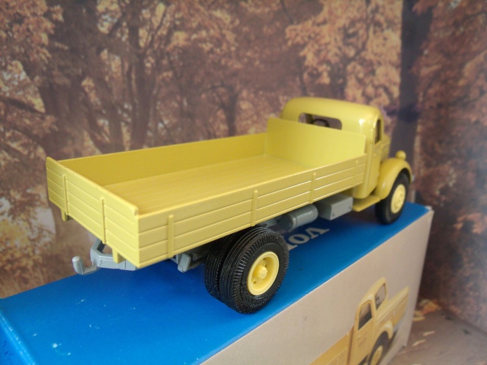 1/43 Conrad (Germany) Volvo truck 1947 | eBay
