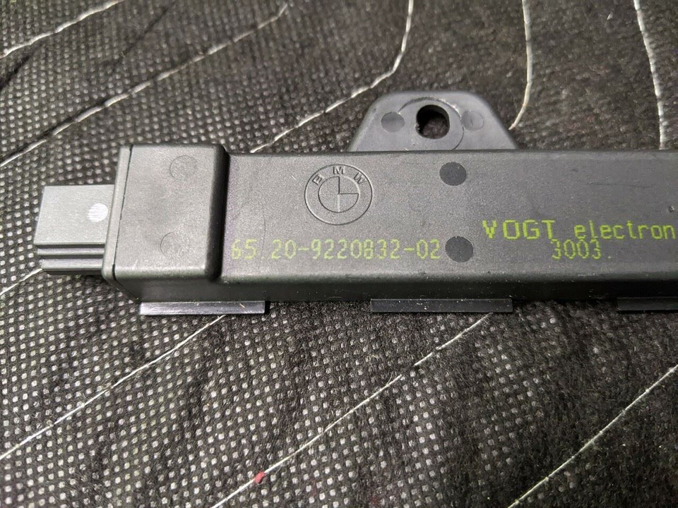 BMW F07/F10/F11 5-Series Interior Convenience Access Antenna ...