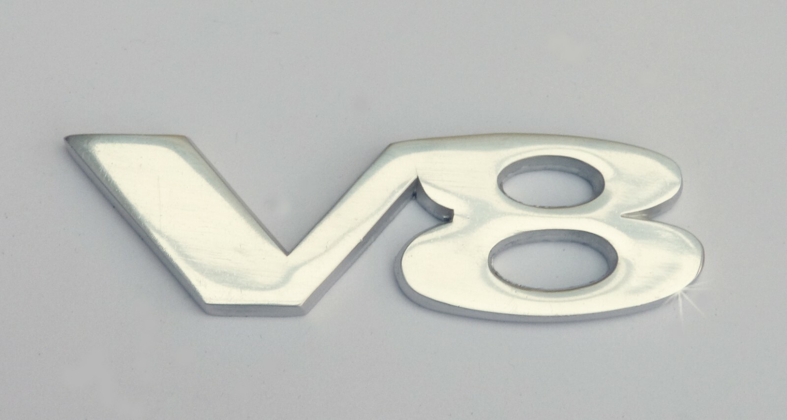 Silver V8 Wing Badge, for MGB GT V8 / MGBGT V8 Rover V8 Triumph TR8 ...