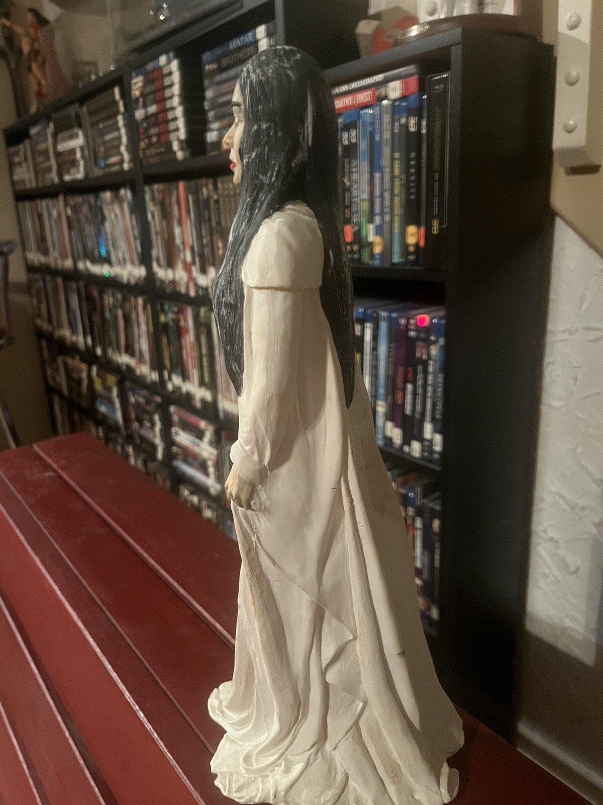 Vampira Art statue manipulating | eBay