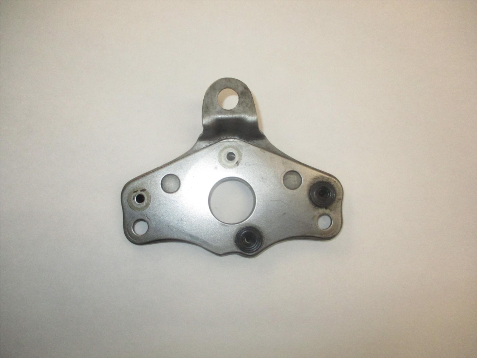 84 HONDA GL1200 RIGHT OIL DISTRIBUTING PLATE | eBay