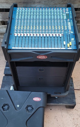 Allen & Heath MixWizard WZ 16:2dx Analog Mixer with SKB Case RackMount ...