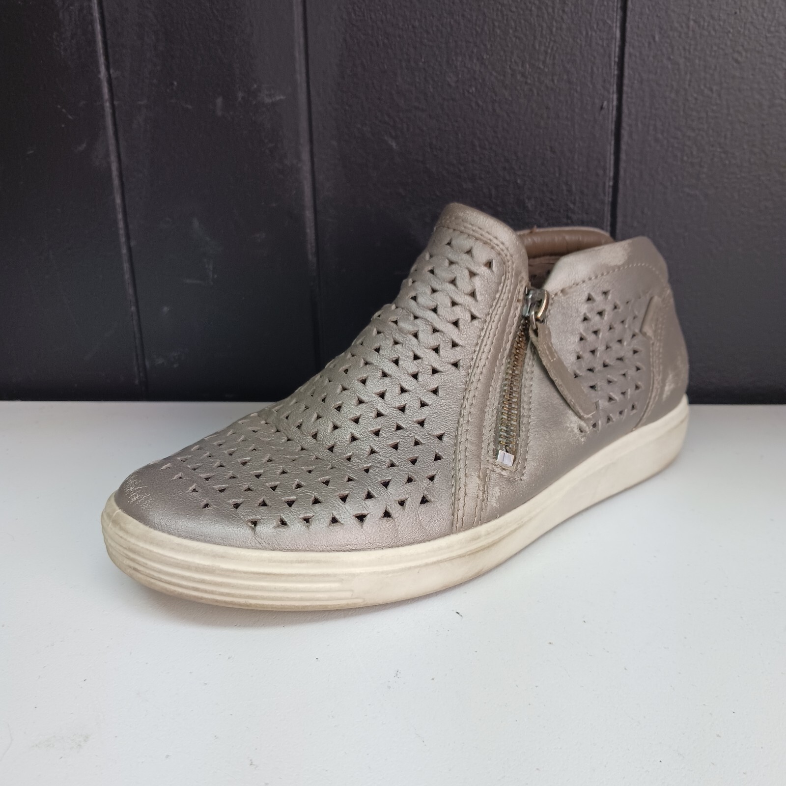 ECCO Soft 7 Laser Cut Bootie Shoes Stone Metallic Wom… - Gem