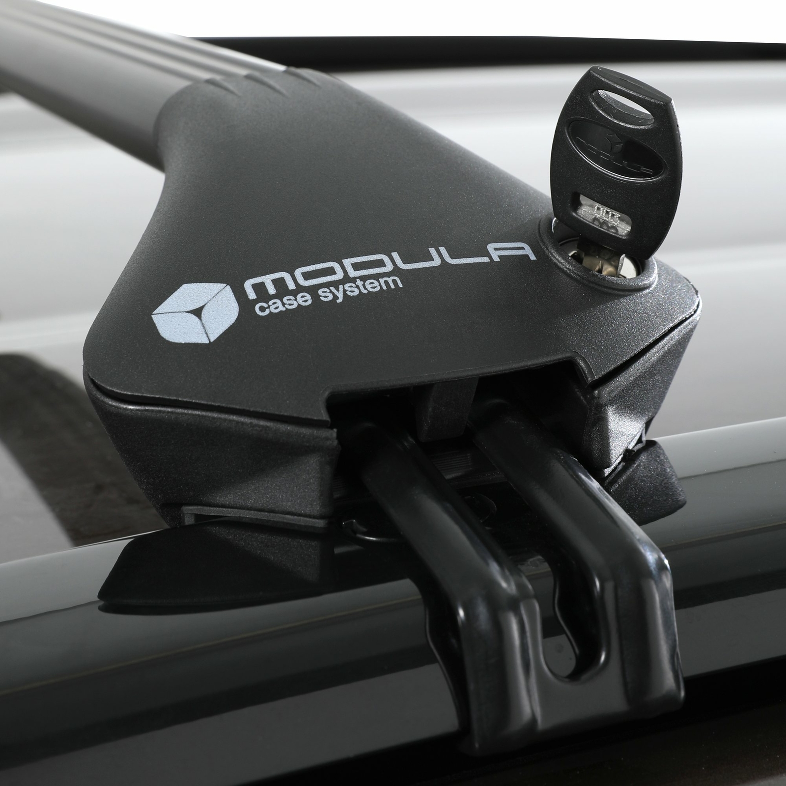 Modula Oval Aero Aluminium Black Roof Bars for Jaguar F-Pace 16-25 ...