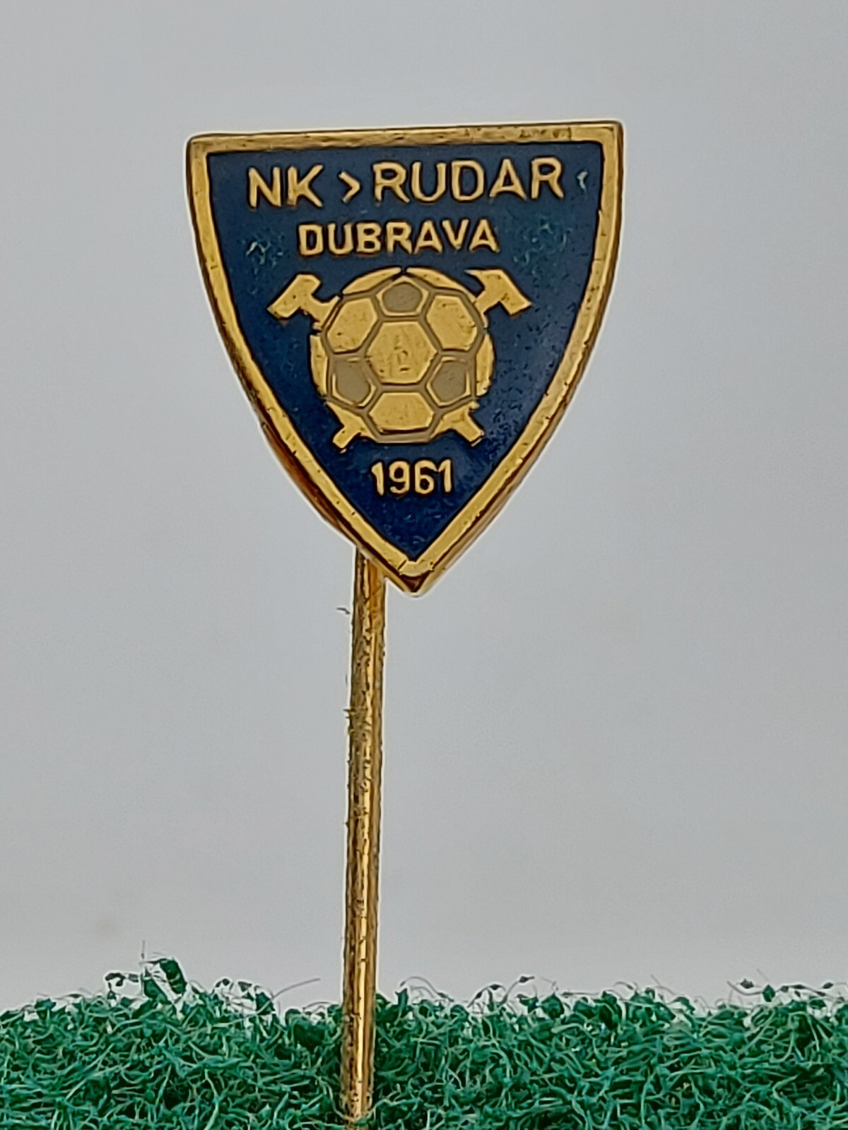 NK RUDAR Dubrava Croatia football soccer club vintage pin badge lapel ...