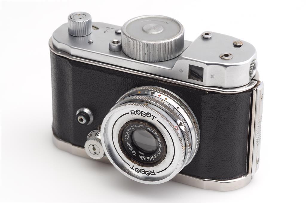 Robot II Chrome With Tessar 2.8/1 1/2in 37.5mm (1720282790) | eBay