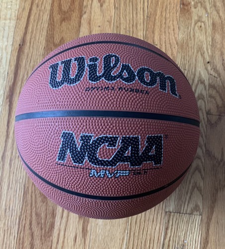 WILSON NCAA SOLUTION INDOOR BASKETBALL - 28.5” B0701 WOMEN’S COLLEGE ...