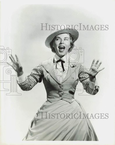 1955 Press Photo Singer Mindy Carson hosts CBS-TV's "Upbeat ...