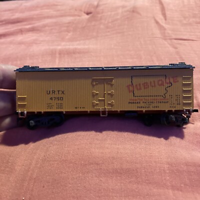 HO Life Like 1:87 Scale Train Car Rolling Stock DUBUQUE URTX 4750 ...
