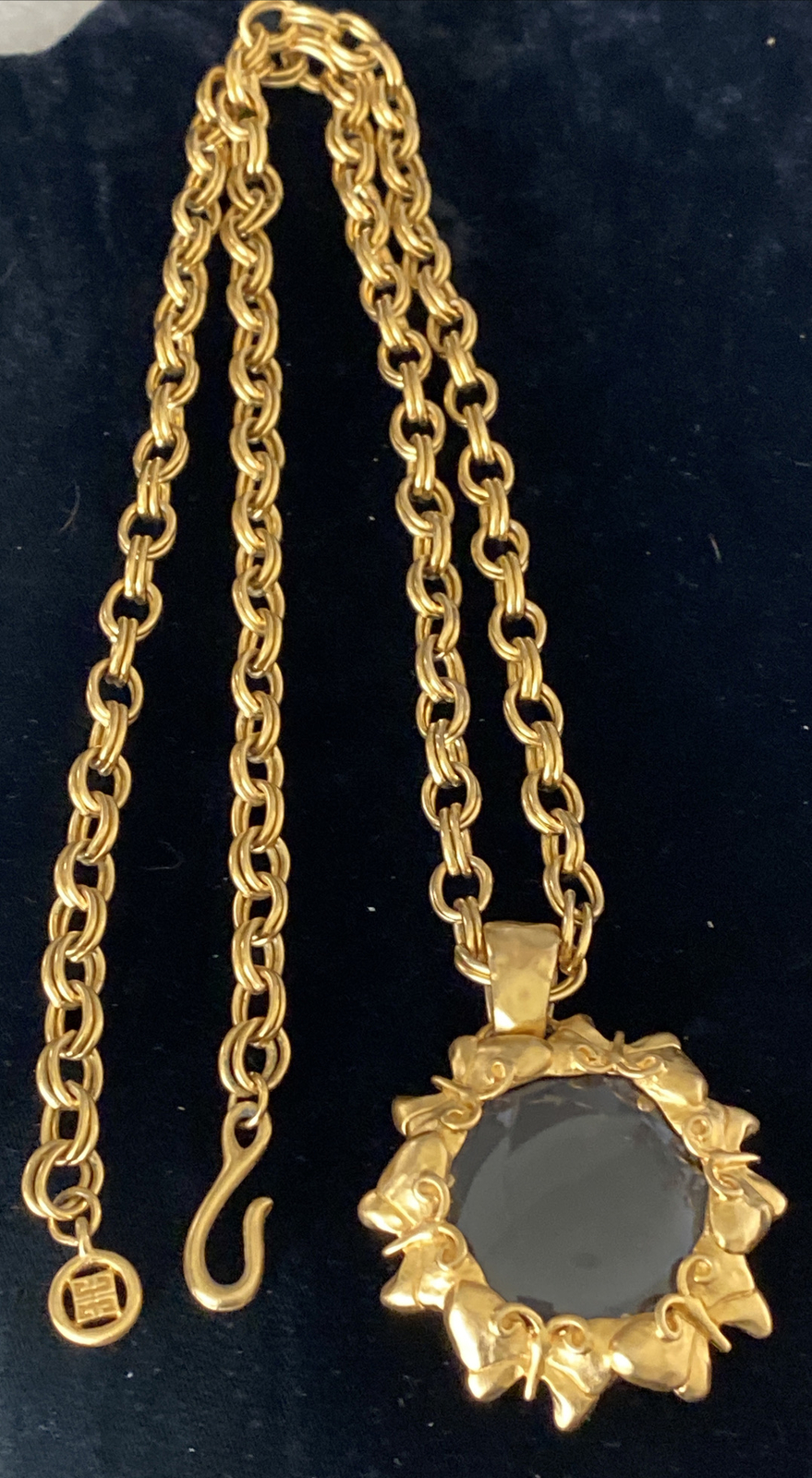 VTG SIGNED Givenchy Paris Gold Tone chain Glass Meda… - Gem