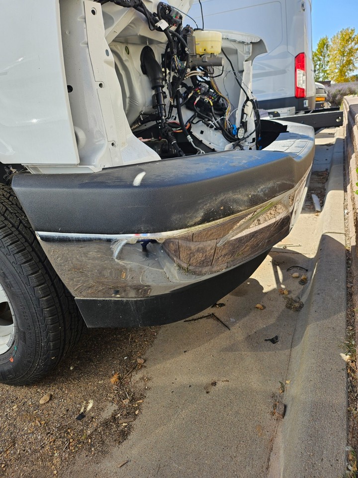 19303361 Front Bumper Assembly Chrome Hardware 2003-25 Chevy Express ...