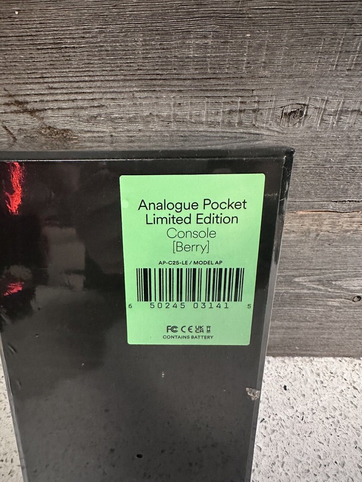 Analogue Pocket GBC Colors Limited Edition Handheld System - Berry - In ...