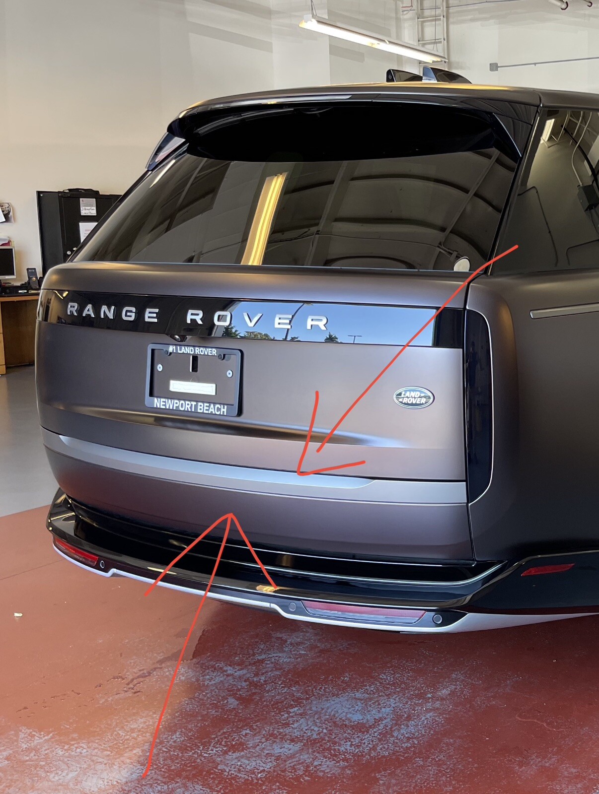 2023 GENUINE NEW OEM RANGE ROVER V8 P530 L460 REAR TRUNK HANDLE LIP ...