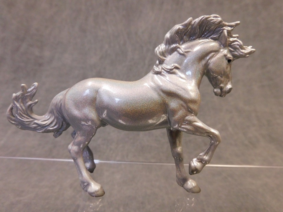 Breyer * Clarity Fireheart Mustang * Brilliance Gift Set Stablemate ...