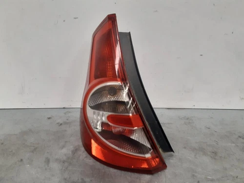 8200734825 Enjoliveur Inf Feu Arriere Gauche pour DACIA SANDERO Stepway ...