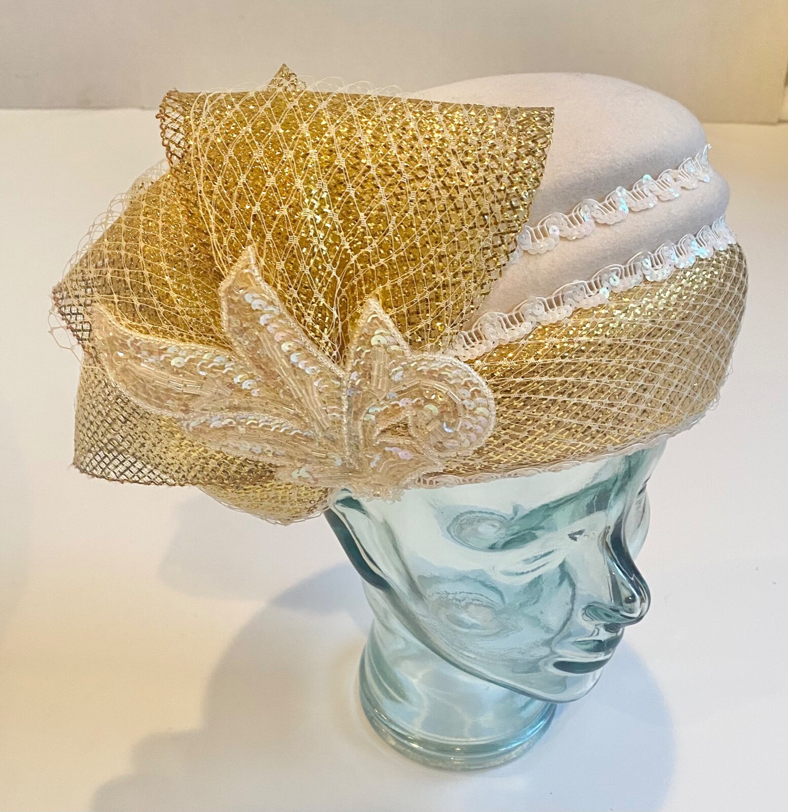 Vintage Deborah New York Ivory Hat Gold Netting Sequin - Gem