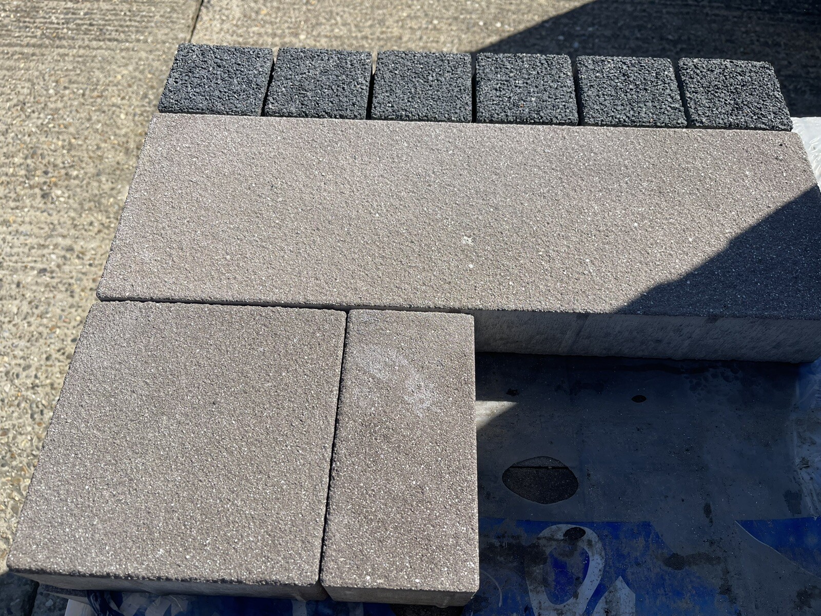 CHARCON ANDOVER GRANITE TOPPED OAK PAVING, EDGING, £28 M2!!! SAVE OVER ...