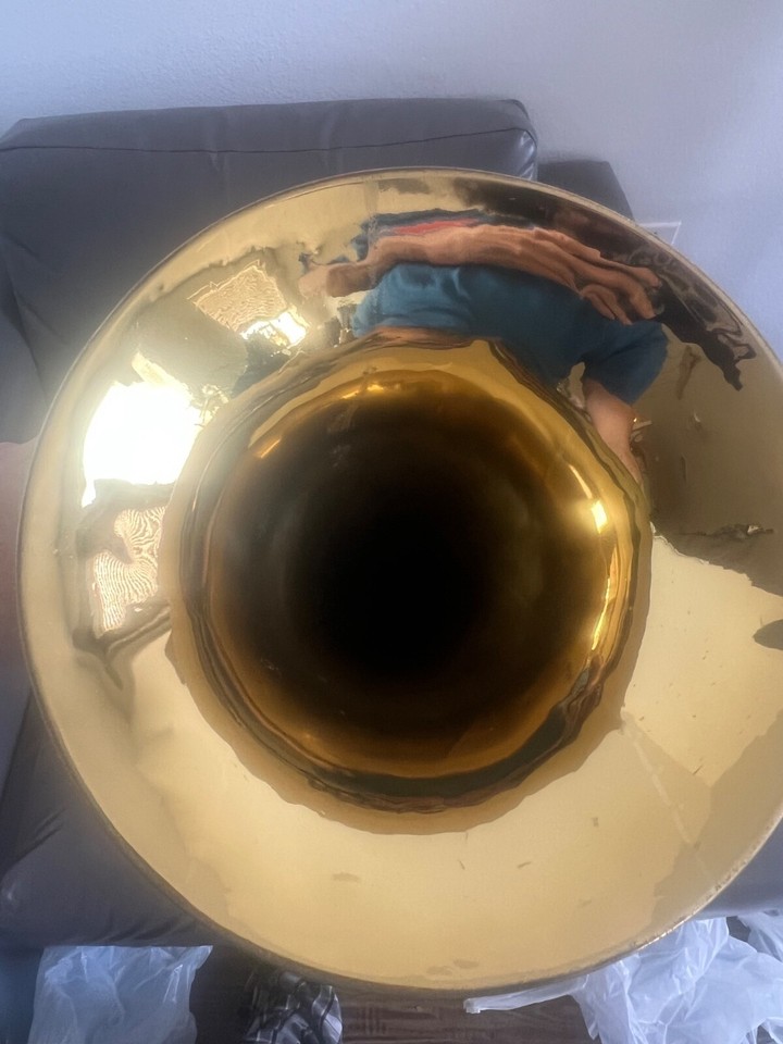 Besson BE2058 Euphonium (Model TUBA2285) - Professional 3-Valve offers ...