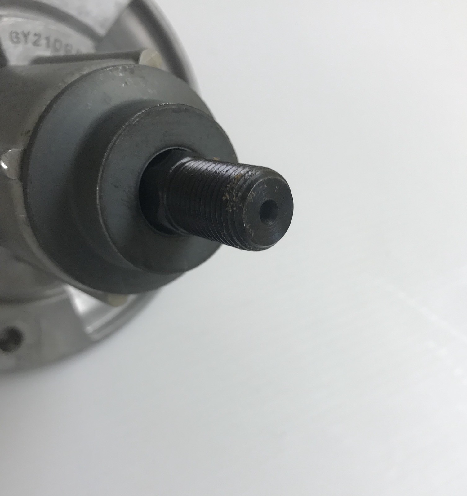 AUC15811 John Deere OEM Spindle Assembly | eBay