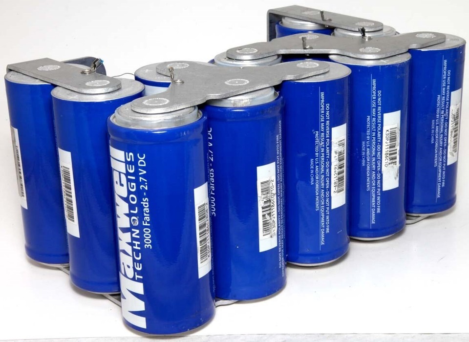 12x Maxwell BCAP3000 P270 Ultra Capacitors 3000 Farads 2.7V DC Welded ...
