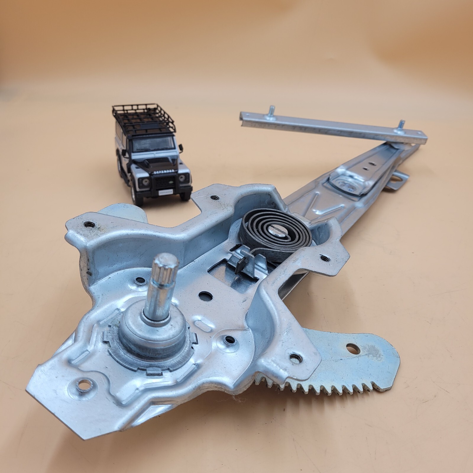 LAND ROVER DEFENDER 1994-2001 LH / LEFT HAND FRONT DOOR WINDOW ...