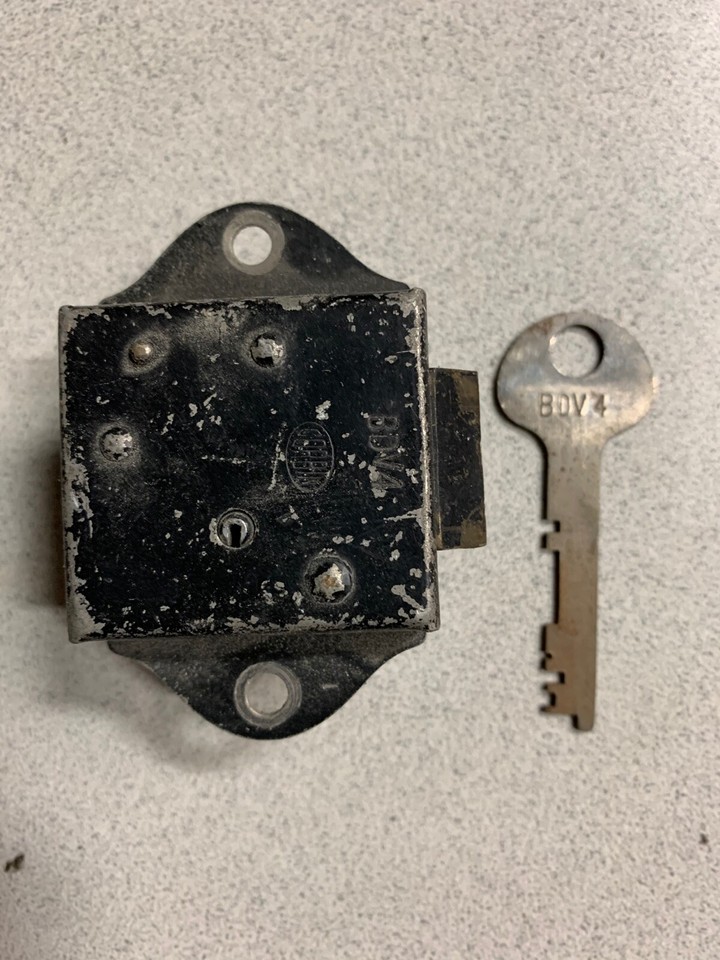 BDV4 Corbin Panelboard Enclosure Lock with Key | eBay