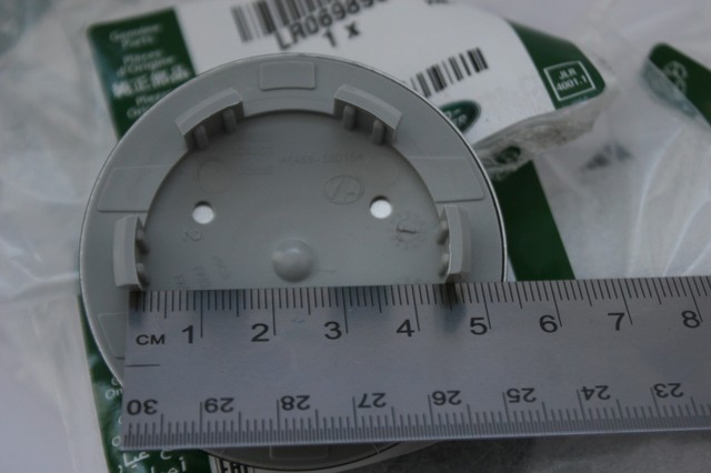 4x Genuine Land Rover Range Rover wheel center caps LR069899 | eBay