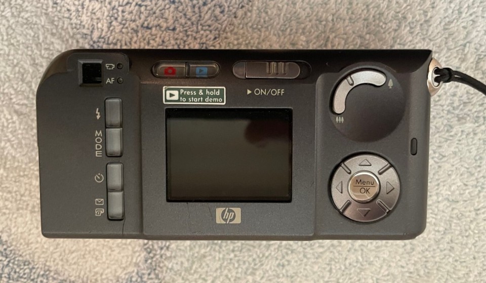 Hewlett Packard HP Photosmart M415 Digital Camera, Model #FCLSD, 5.2 ...