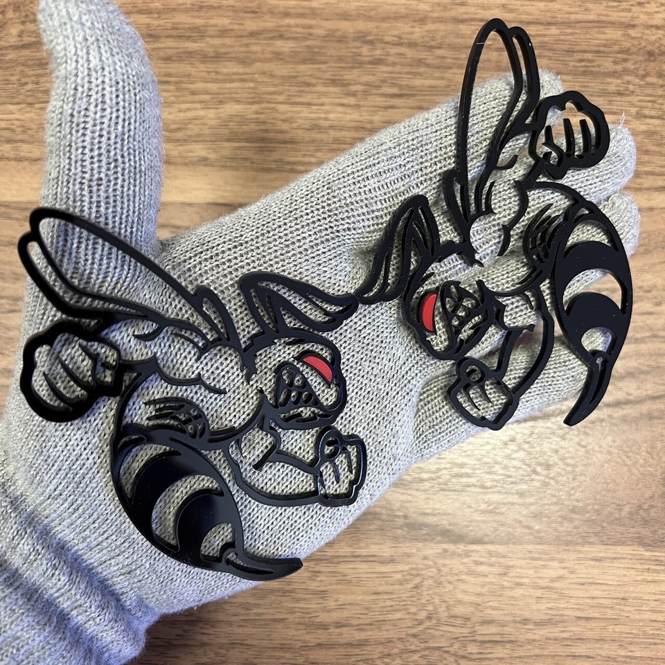 Hornet Badges Emblem BEE SWOLE Red Eye, (2) BADGES, Fender Angry ...