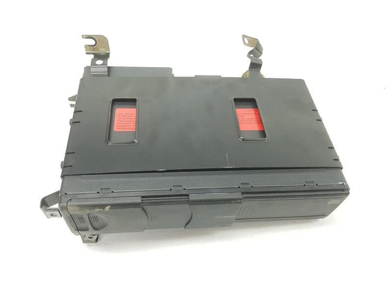 タッセル付きコサージュ - その他