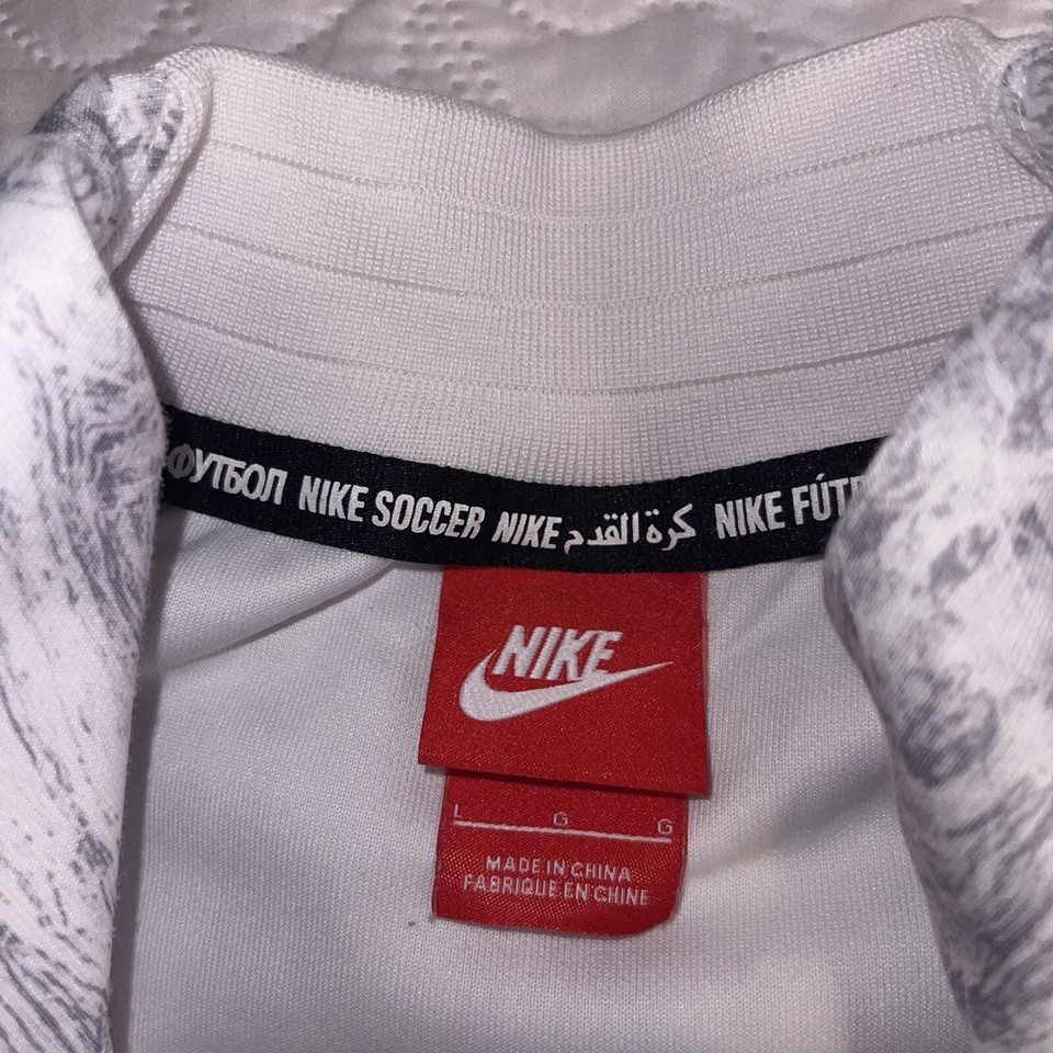 Nike Mens NFC Jacket With Embroidery Logo Sem Risco Nao Ha Vitoria Grey ...