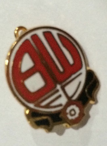 VINTAGE BWFC BOLTON WANDERERS FC ENAMEL PIN BADGE EARLY 1990's | eBay UK