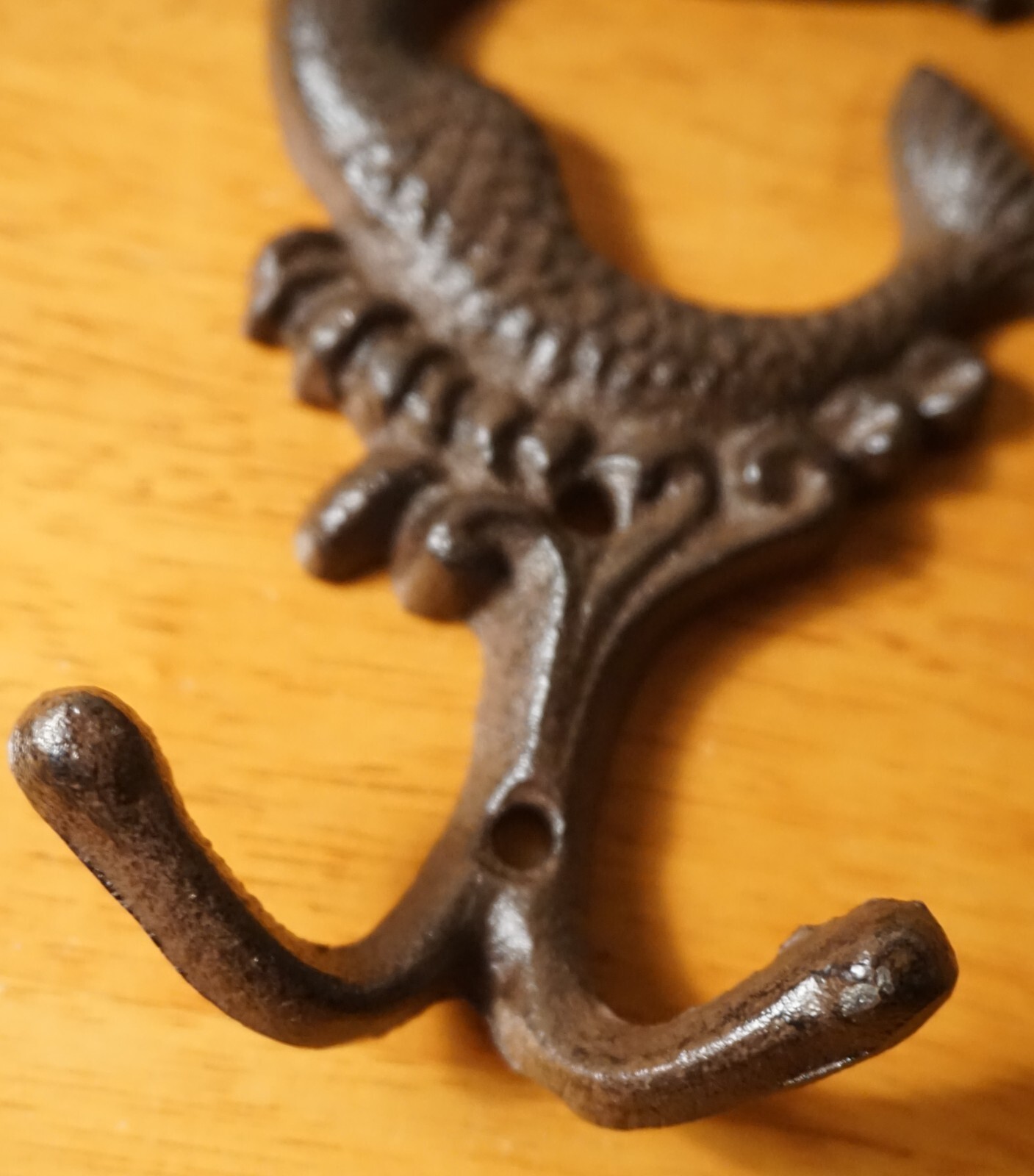 diving-mermaid-double-hook-rustic-cast-iron-sign-nautical-beach-home