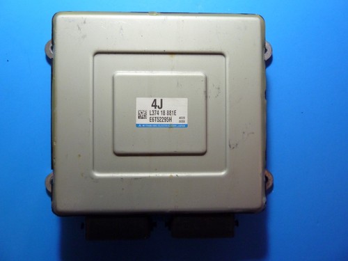 04-2004 Mazda 3 Mazda3 ECU ECM Engine Computer Control Module L374 18 ...