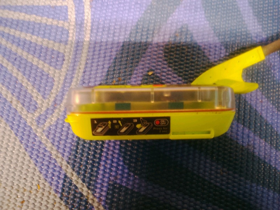 ACR Electronics 2922 ResQLink View Electronic Personal Locator Demo ...