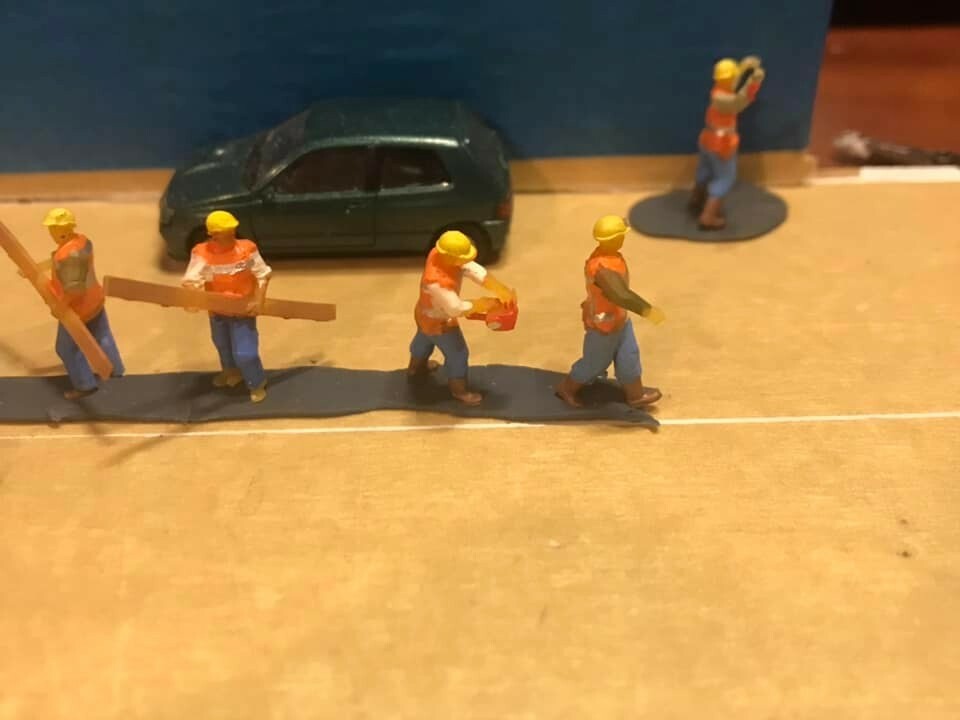 1/64 Scale Road or Construction Workers Set Painted | eBay