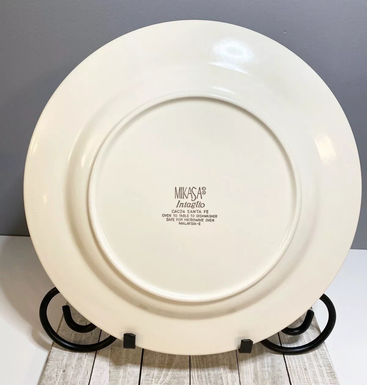 Mikasa Intaglio Santa Fe Dinner Plate Malaysia-E Model No. CAC24 11” In ...