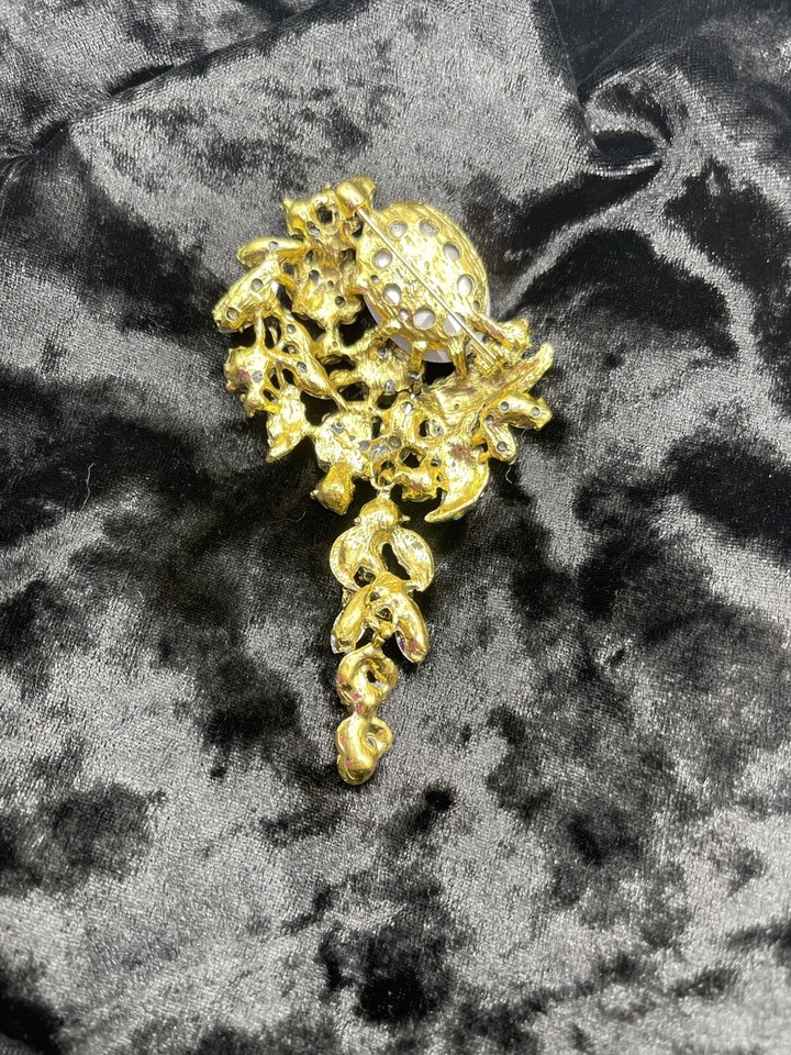 Large Elegant Emerald Brooch | eBay