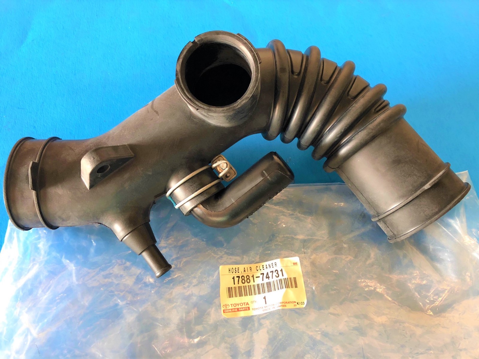 GENUINE TOYOTA CAMRY 2.2L HOSE, AIR INTAKE CLEANER 17881-74731 HOSE ...