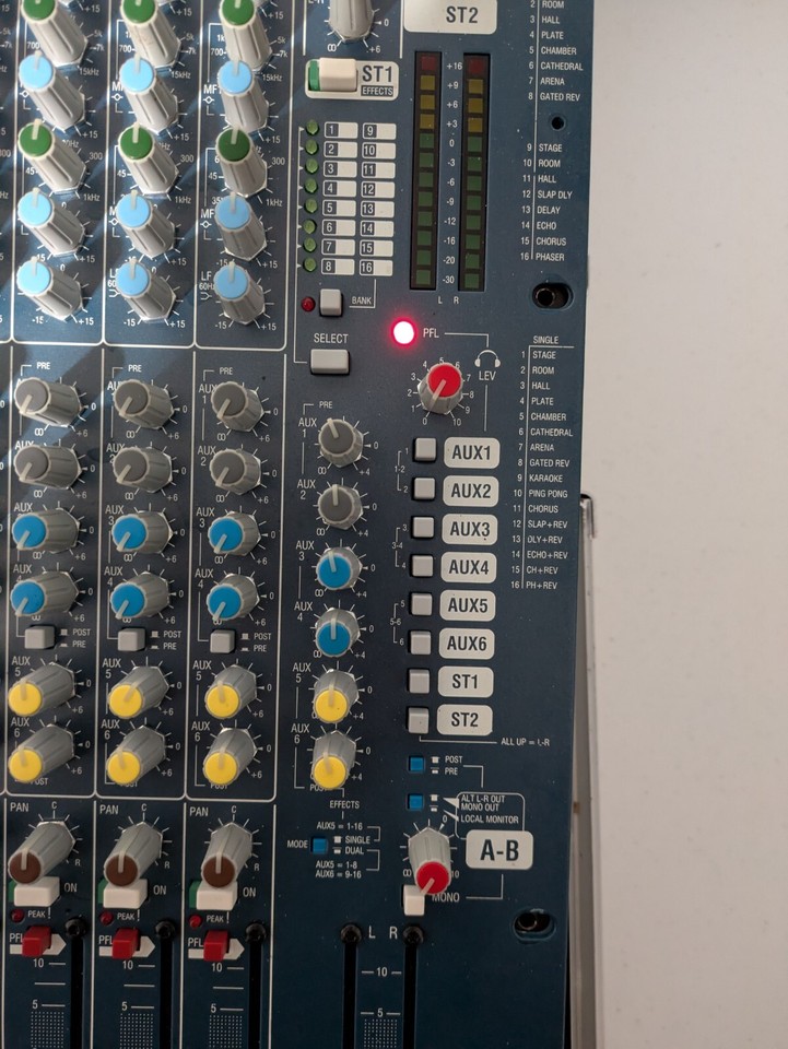 Allen & Heath Mix Wizard WZ16:2DX Mixing Console with Road Ready Case ...